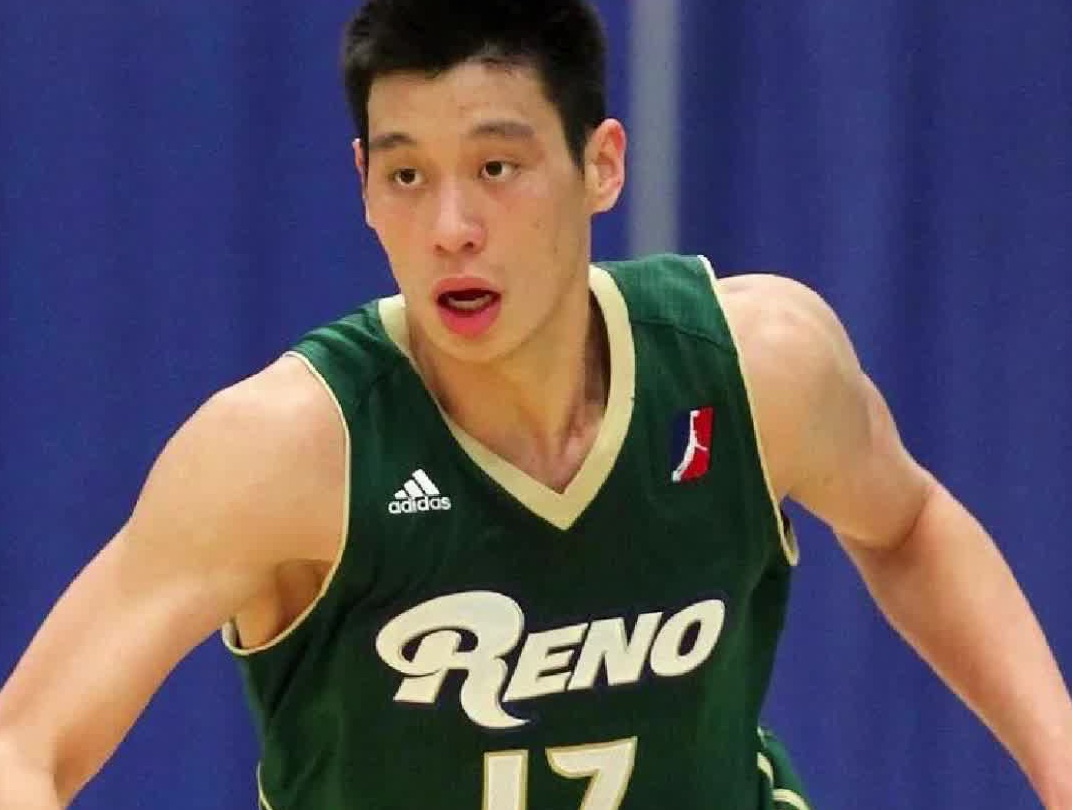 东风来了！DF61导弹亮相阅兵场