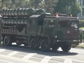 DF61导弹亮相阅兵场